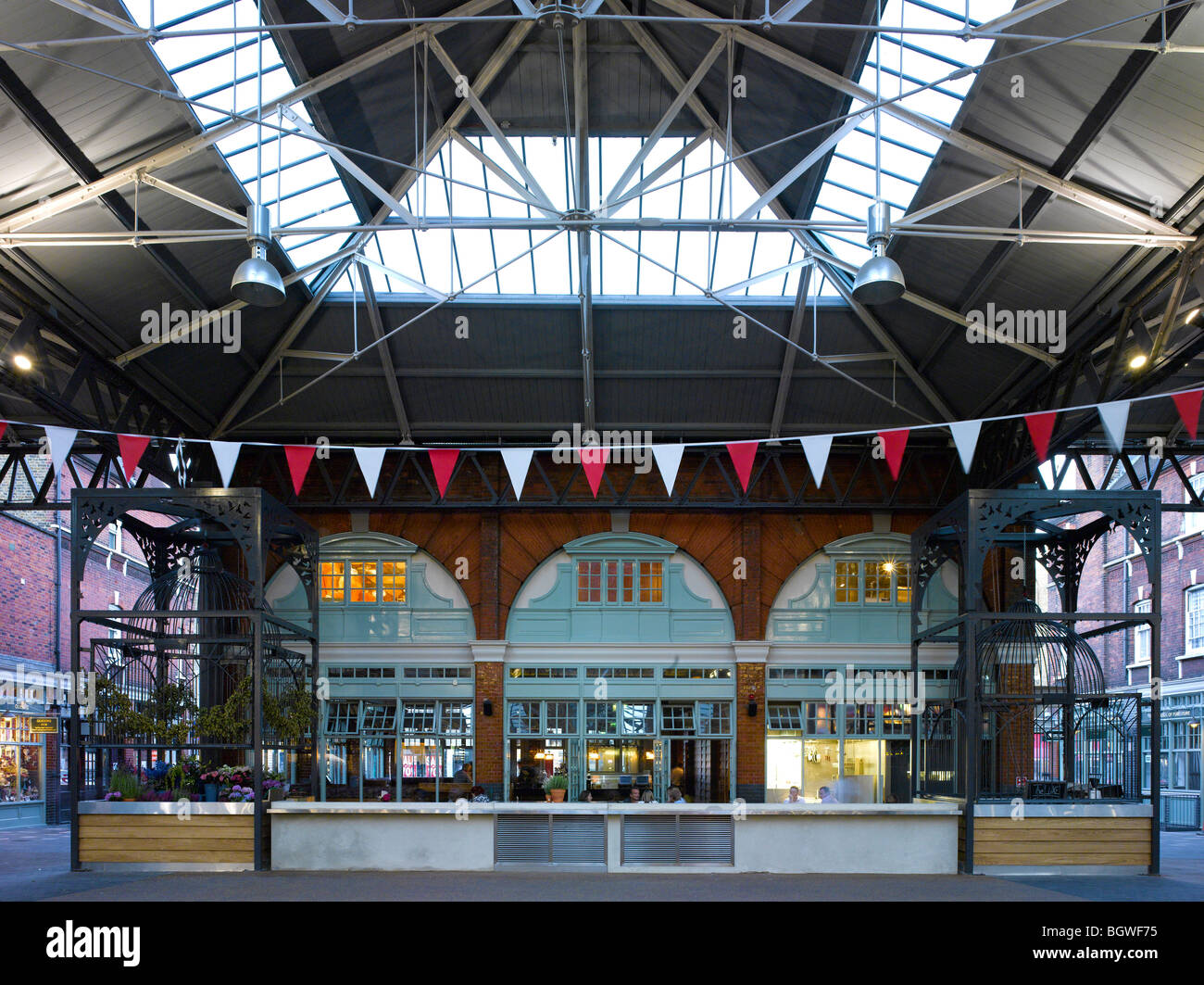 THE LUXE RESTAURANT, LONDON, UNITED KINGDOM, UNITED DESIGNERS Stock ...