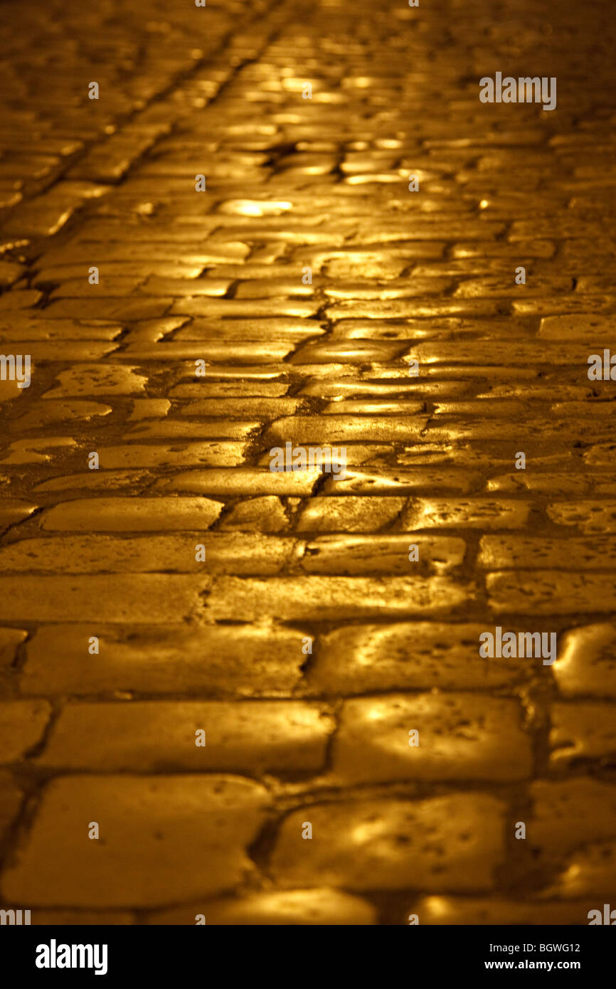 cobblestone pavement at night Stock Photo - Alamy