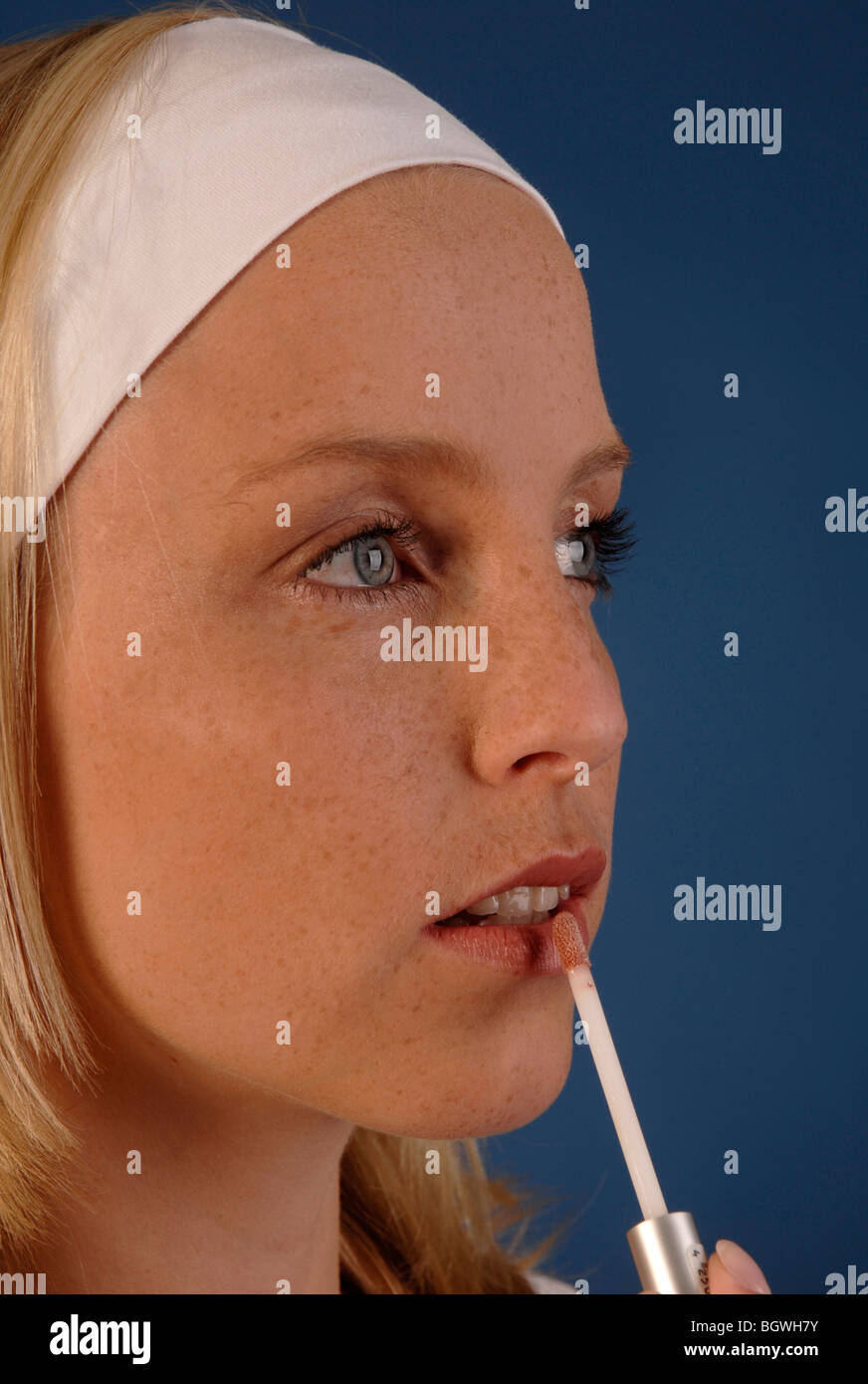 Young white woman wears hi-res stock photography and images - Alamy