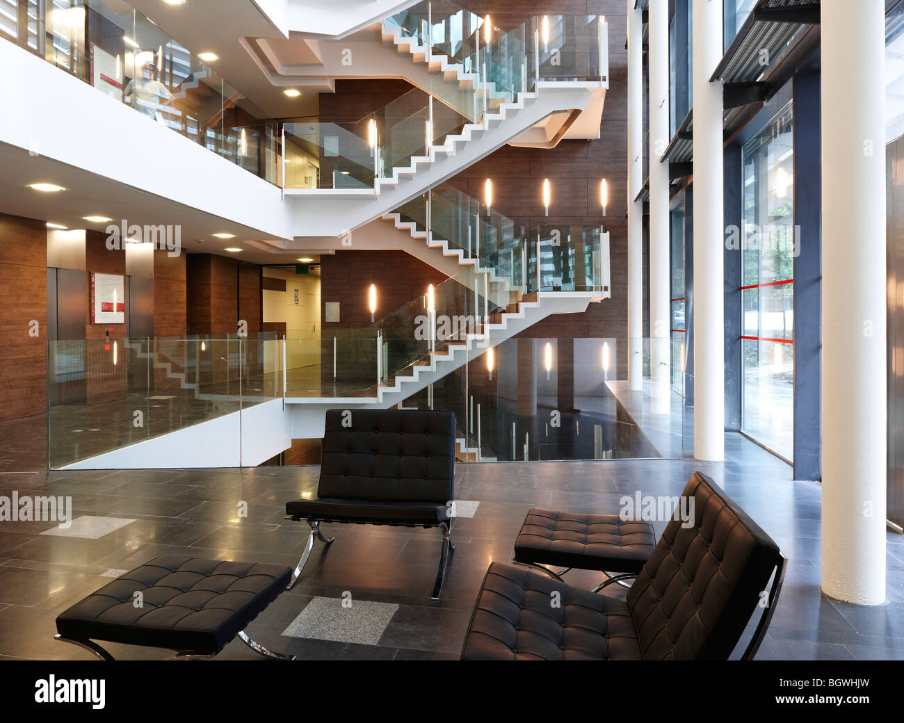 POMPEU FABRA UNIVERSITY DEPARTMENT OF INFORMATION AND COMMUNICATION ...