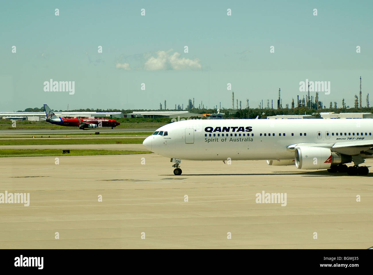 Qantas passenger jet Stock Photo - Alamy
