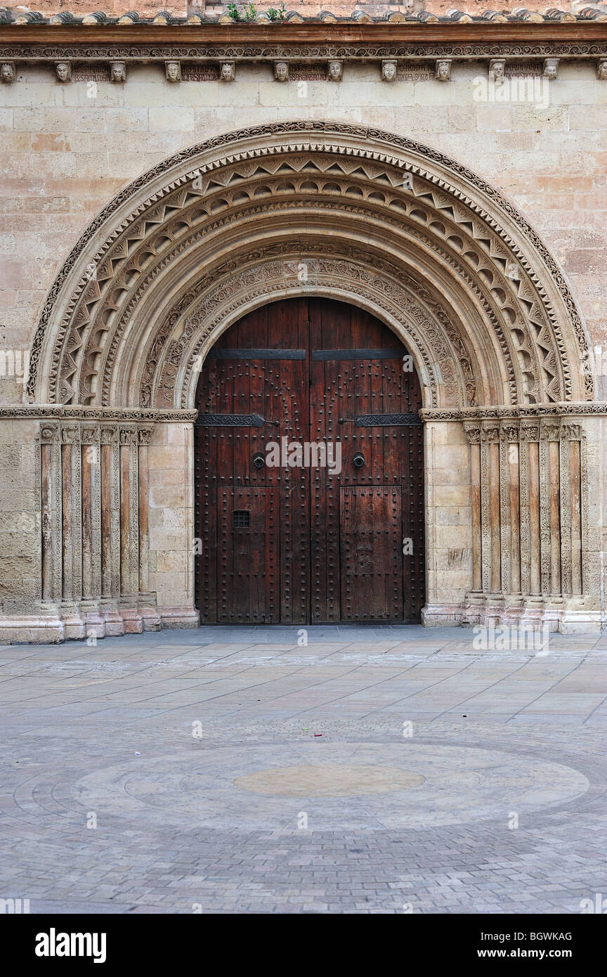 Romanesque door of the Cathedral of Valencia Stock Photo - Alamy