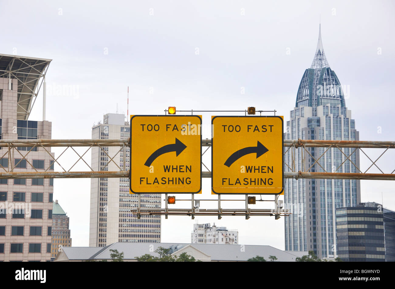 Flashing speed sign hi-res stock photography and images - Alamy