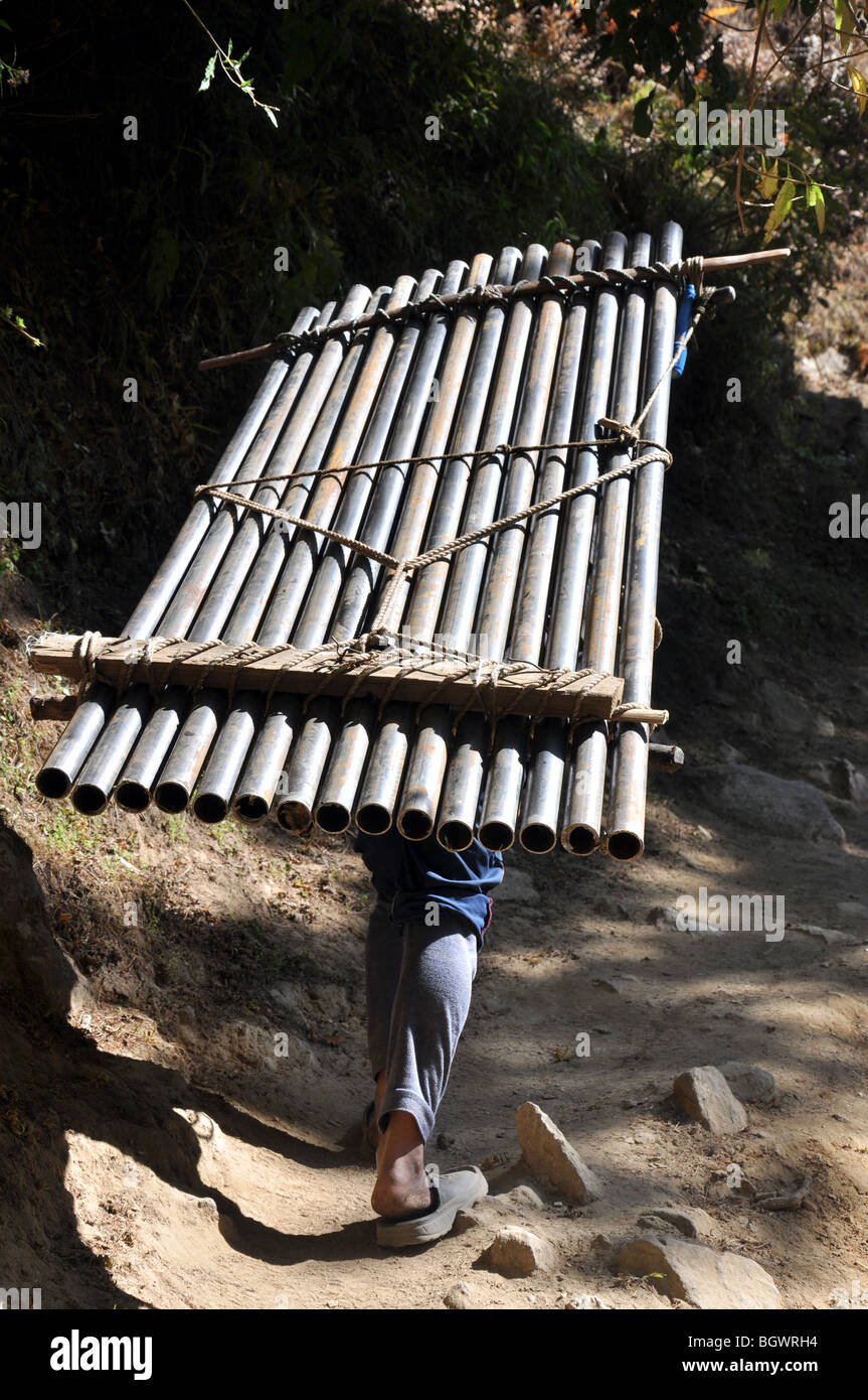 Metal poles hi-res stock photography and images - Alamy
