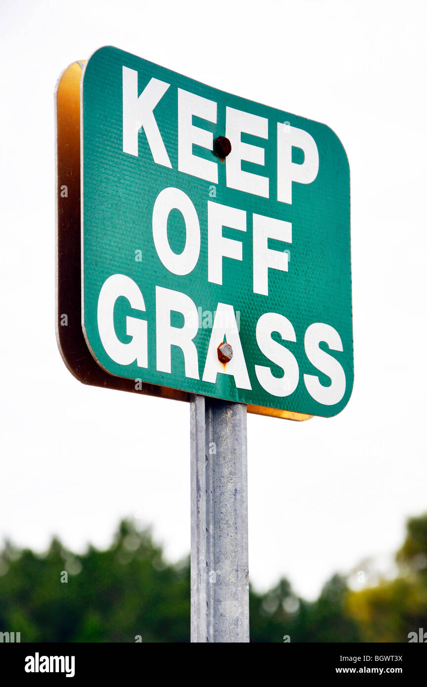 Keep off grass sign Stock Photo - Alamy
