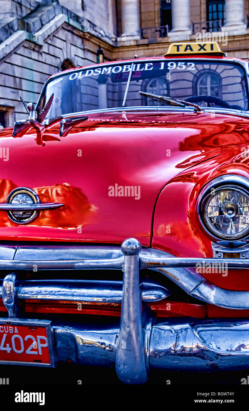 Red 1952 Buick clasic auto in Havana Cuba streets Stock Photo - Alamy