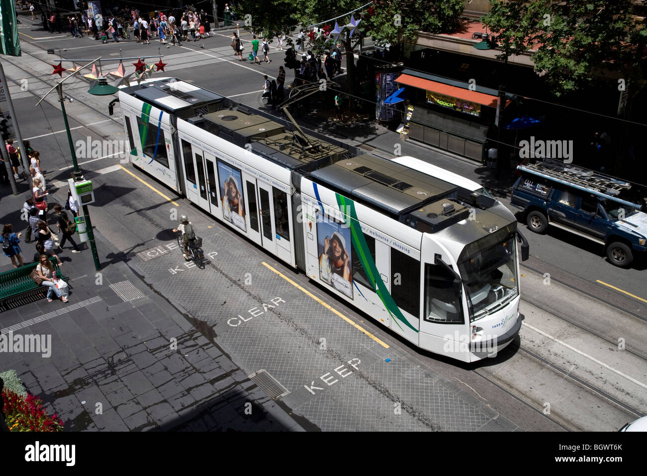 Tram waiting at traffic lights in Swanston Street, Melbourne, Victoria ...