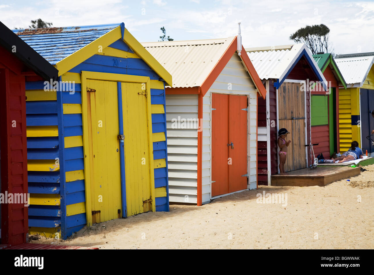 Brighton beach bathing sheds hi-res stock photography and images - Alamy