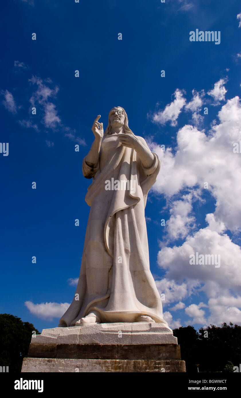 Statue of christ statue overlooking havana hi-res stock photography and ...
