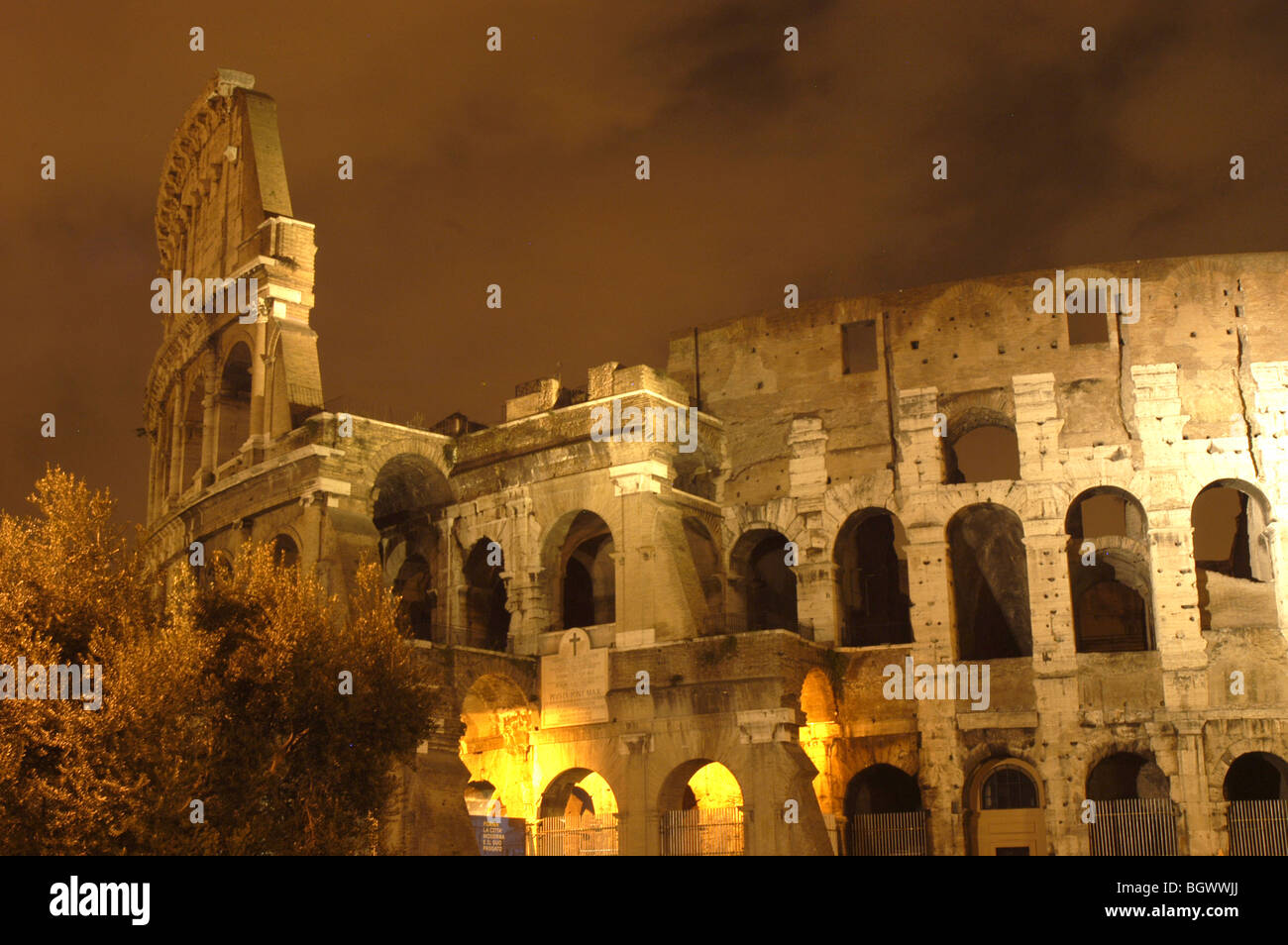 Colosseum at night Stock Photo - Alamy