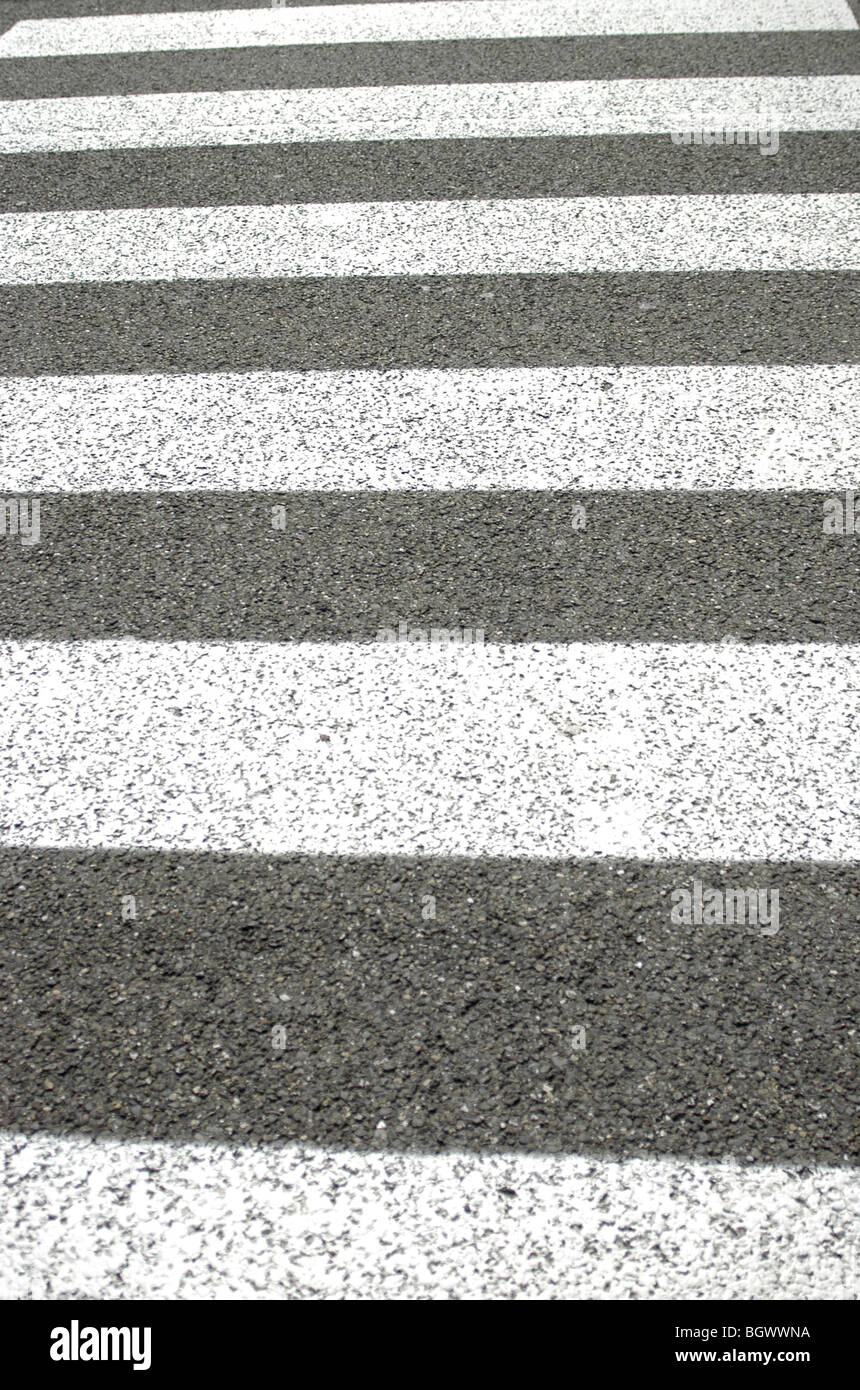 Traffic traffic crosswalks signs signs hi-res stock photography and ...