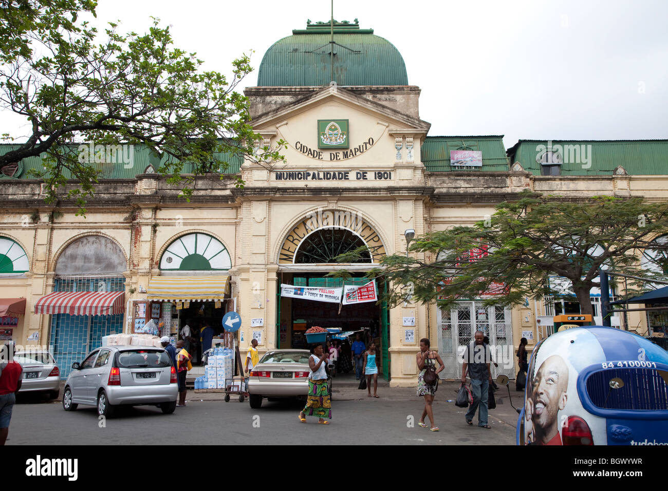 Maputo shopping center mozambique hi-res stock photography and images ...