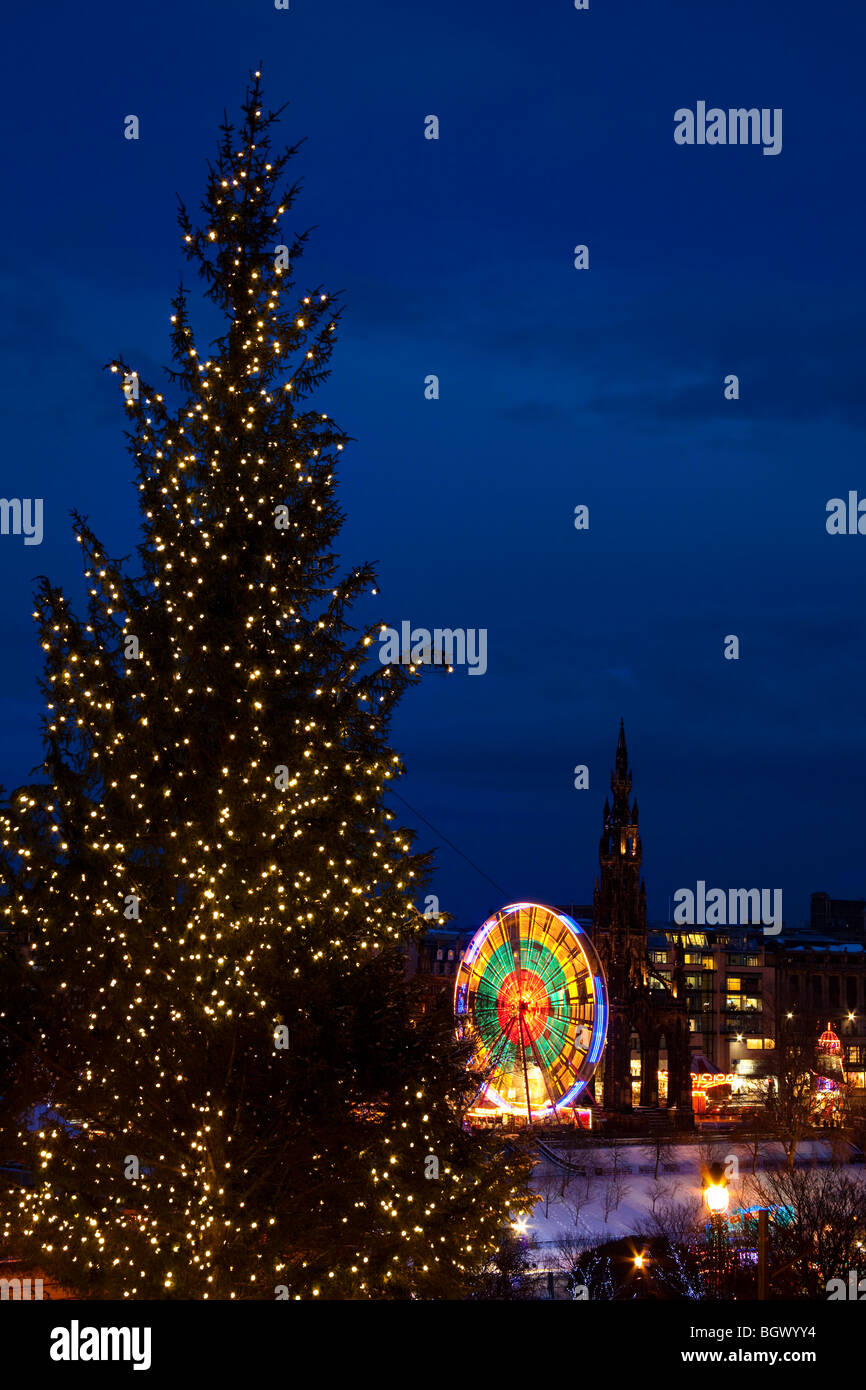 Ferris wheel christmas tree night hi-res stock photography and images ...