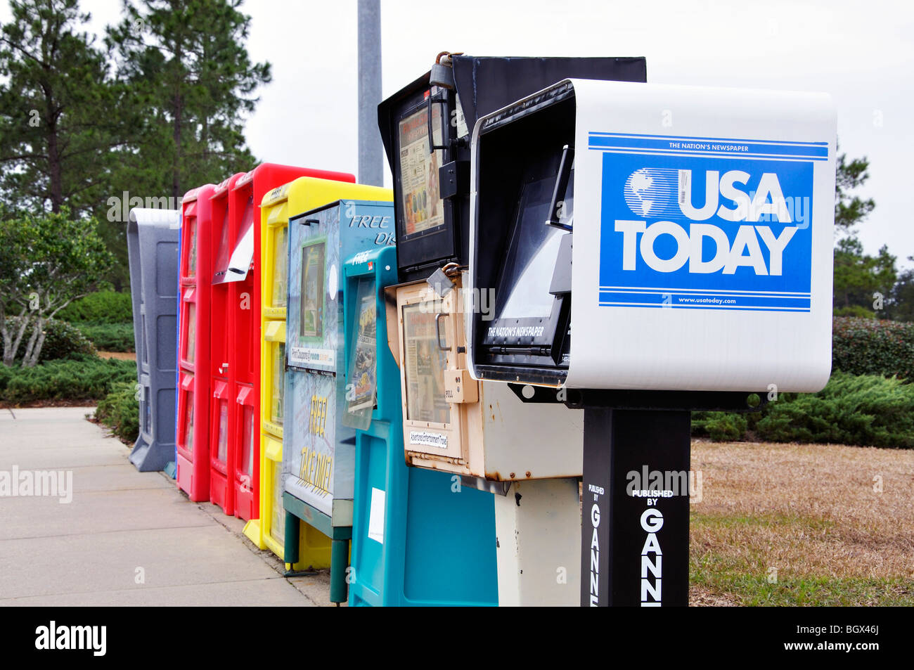Newspaper box usa hi-res stock photography and images - Alamy