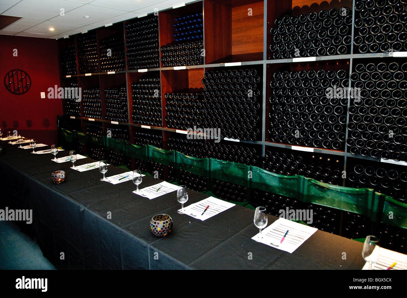Wine tasting room hi-res stock photography and images - Alamy