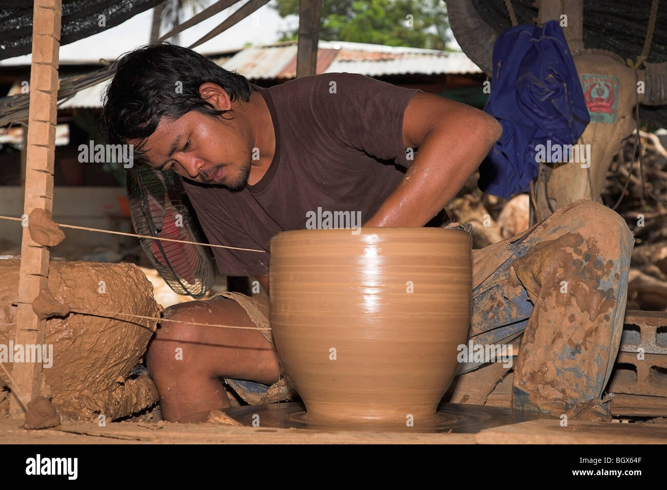 Isan pottery hi-res stock photography and images - Alamy