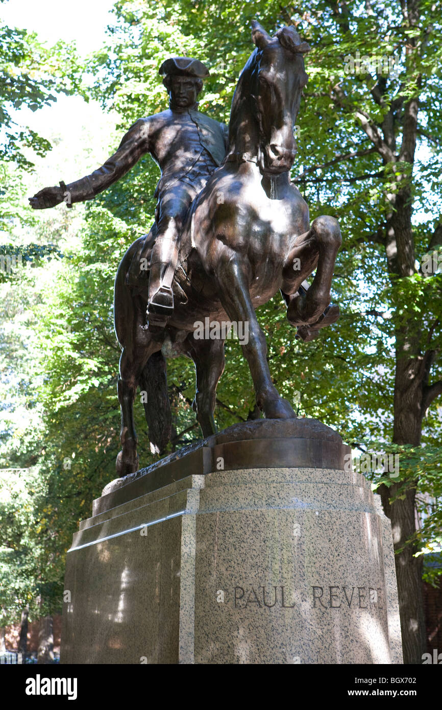 Paul revere statue boston hi-res stock photography and images - Alamy