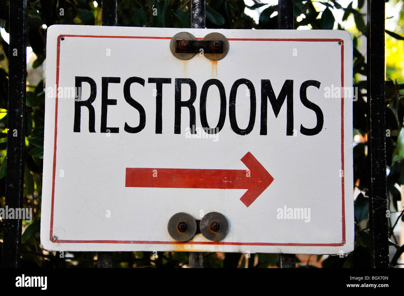 Restrooms sign, USA Stock Photo - Alamy