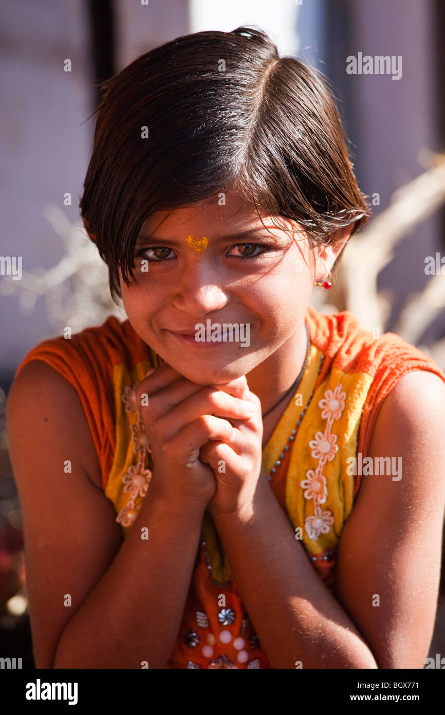 Hindu girl hi-res stock photography and images - Alamy