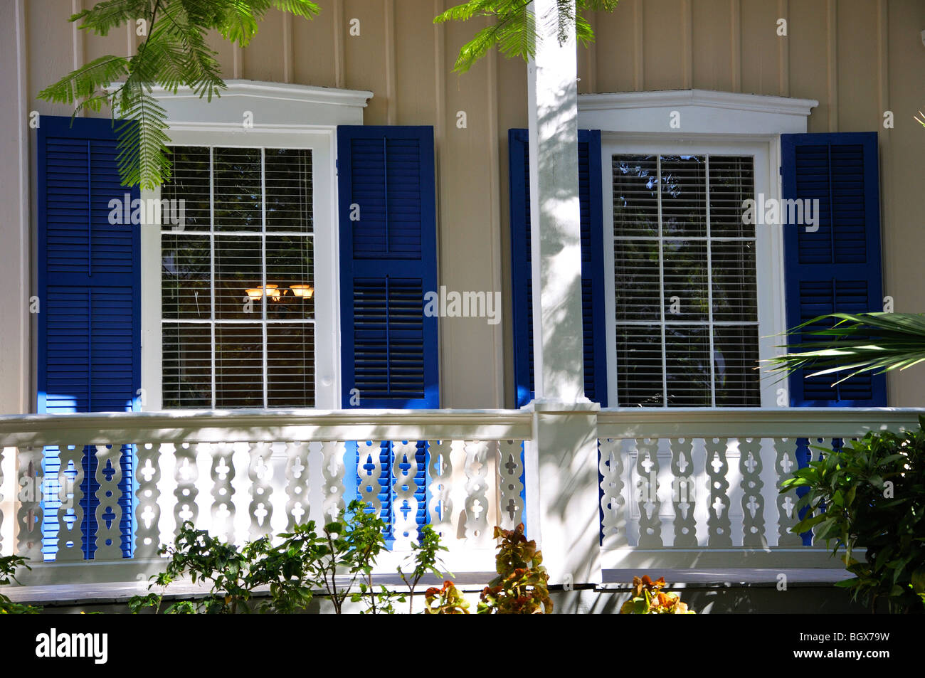 Key west florida front porch hi-res stock photography and images - Alamy