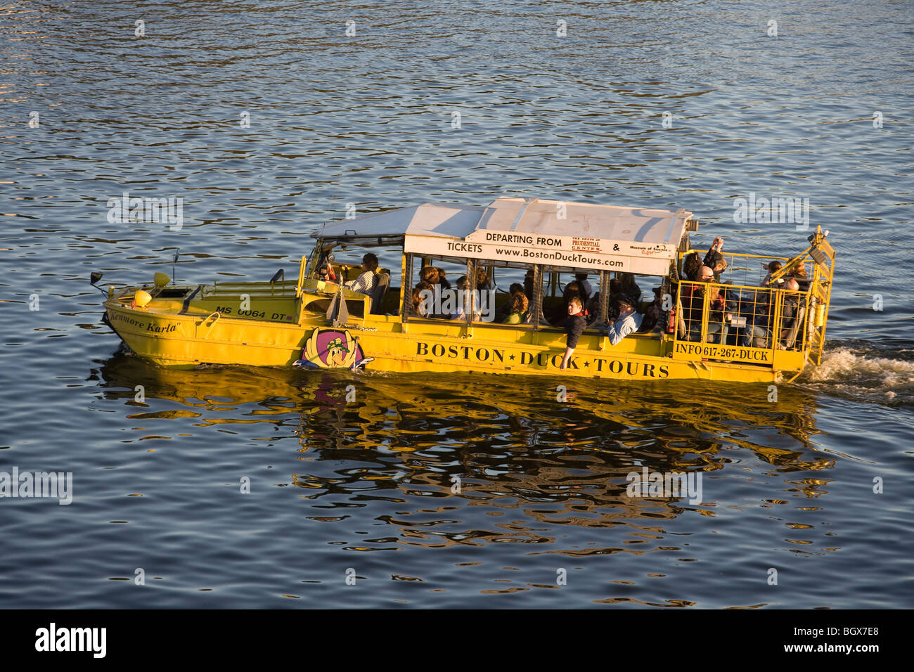 Boston duck boat tour hi-res stock photography and images - Alamy