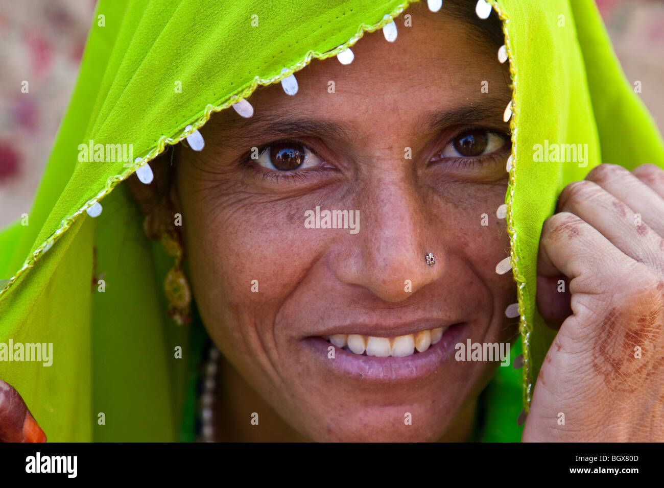 Veiled indian woman hi-res stock photography and images - Alamy