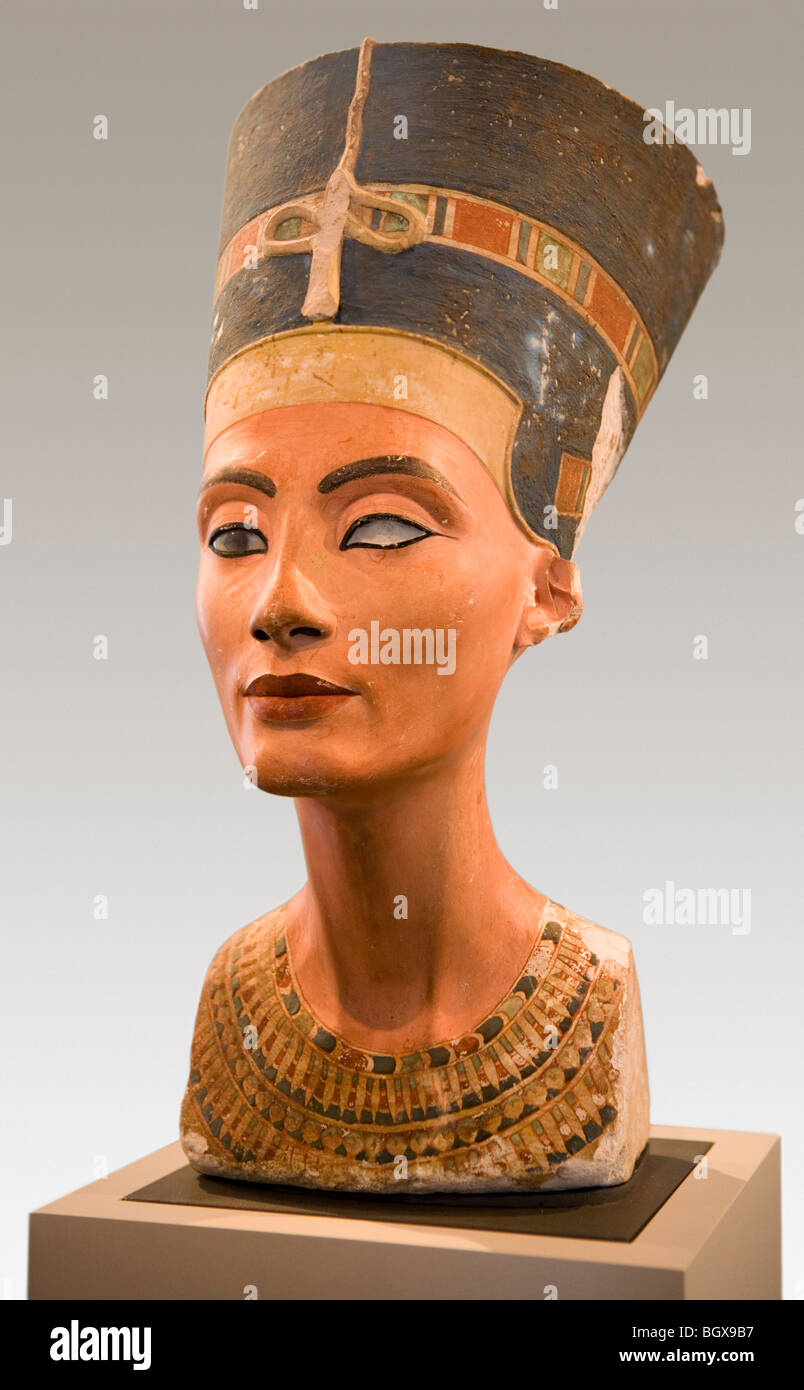 Nefertiti Sculpture