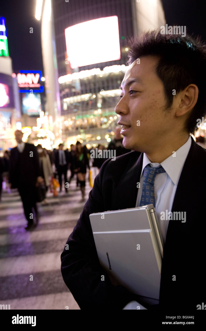 Tokyo japanese businessman salaryman hi-res stock photography and ...