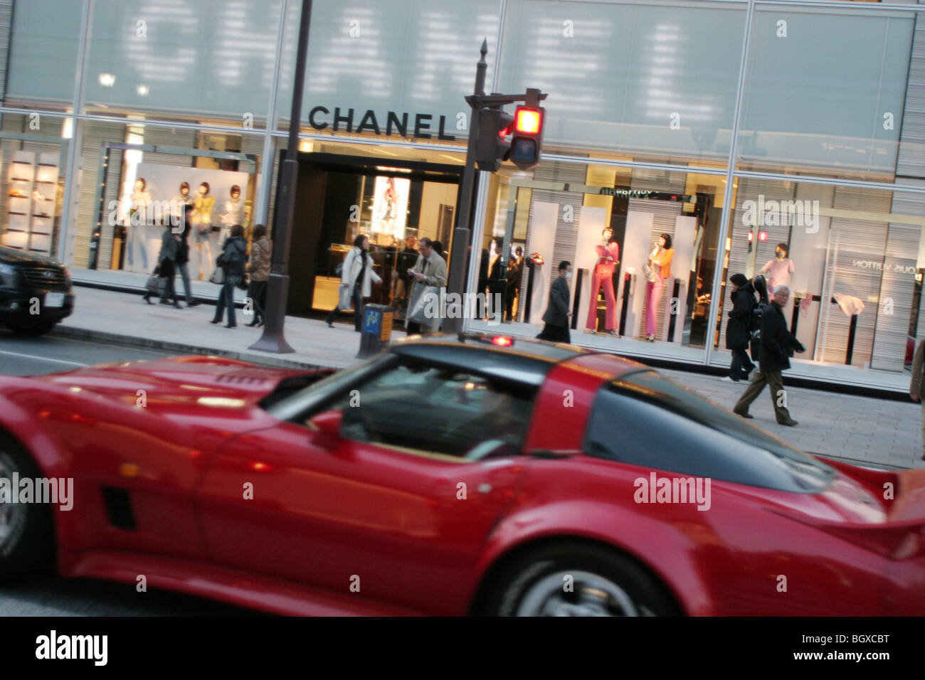 Chanel ginza hi-res stock photography and images - Alamy