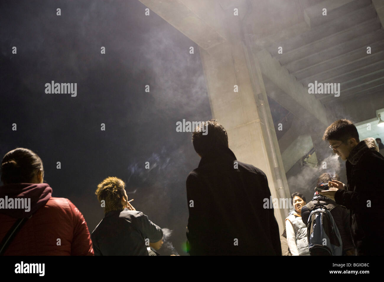 Football fans in the stands hi-res stock photography and images - Alamy