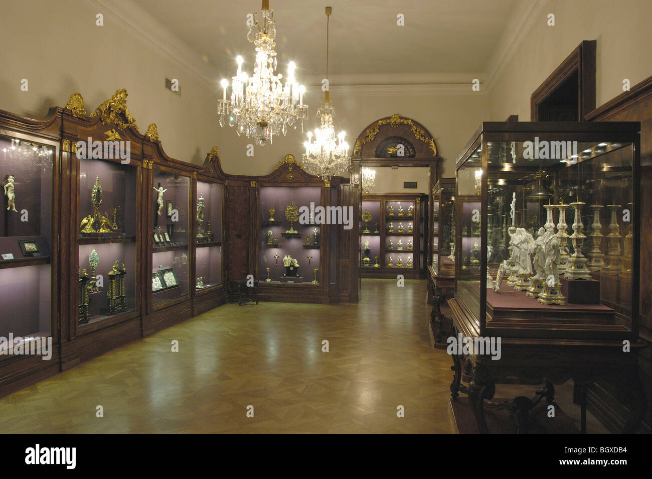 Medieval treasury hi-res stock photography and images - Alamy