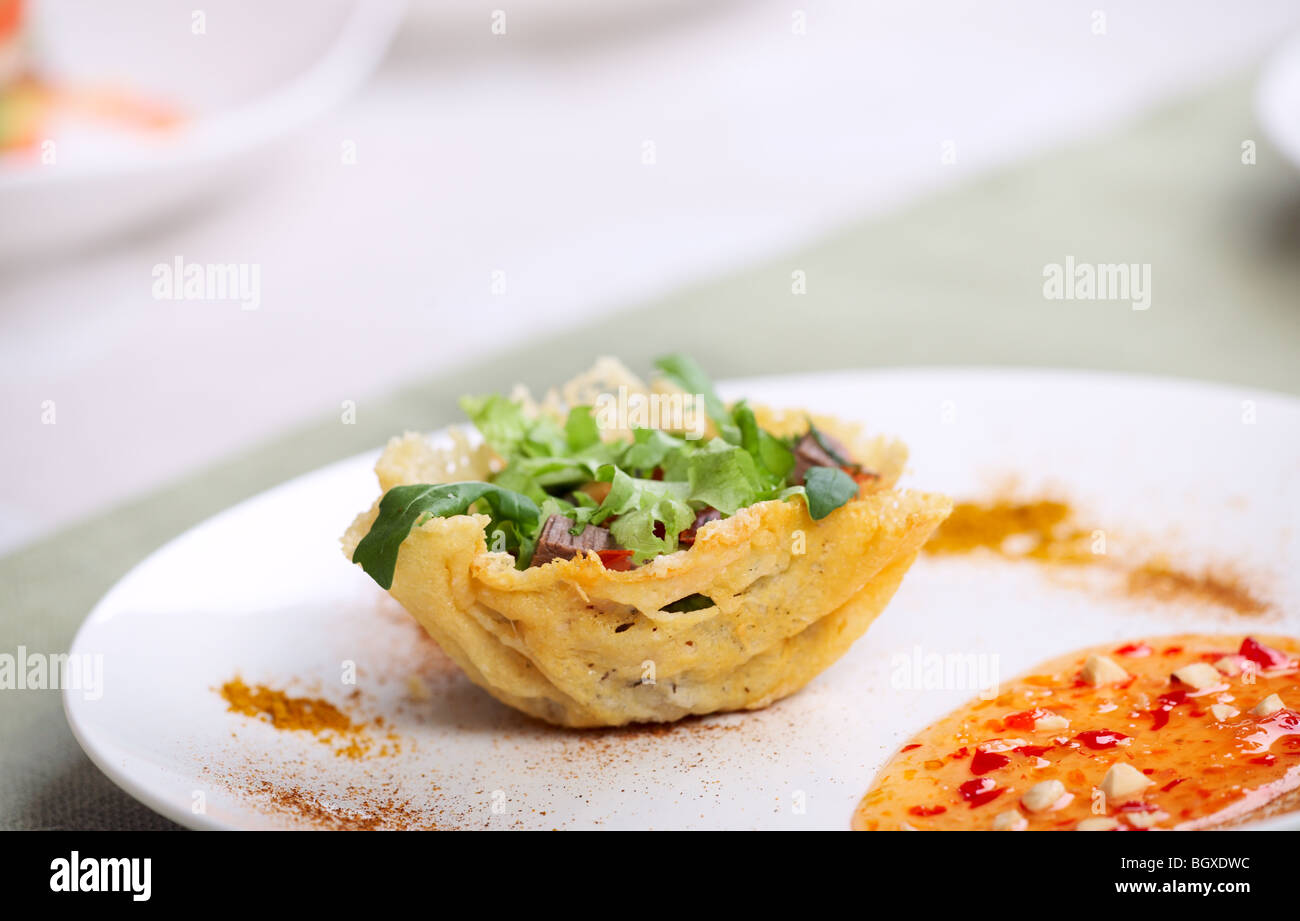 Parmesan basket hi-res stock photography and images - Alamy