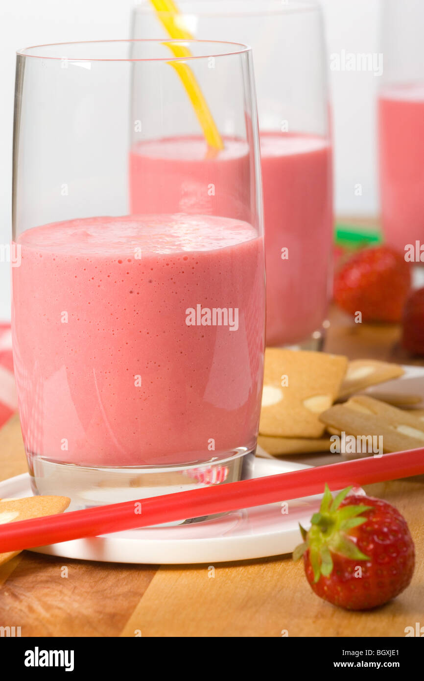 Strawberries strawberry milk shake hi-res stock photography and images ...