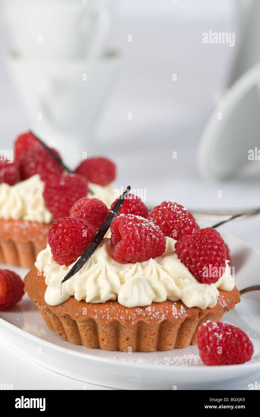 Raspberry tarts portraits Stock Photo - Alamy