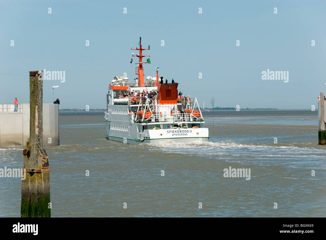 Spiekeroog ferry hi-res stock photography and images - Alamy