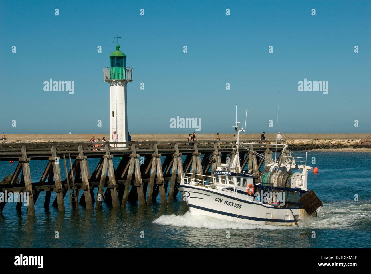 Lighthouse jetty hi-res stock photography and images - Alamy