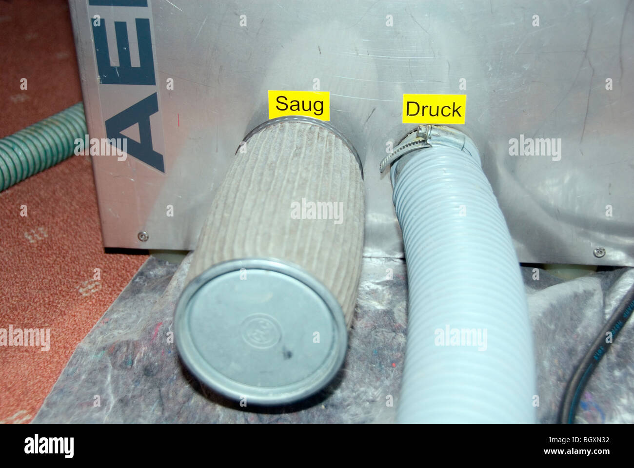 Pressure damage hi-res stock photography and images - Alamy