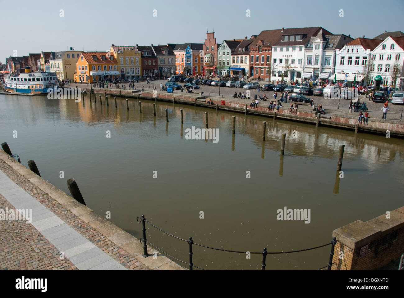 Floating harbours hi-res stock photography and images - Alamy