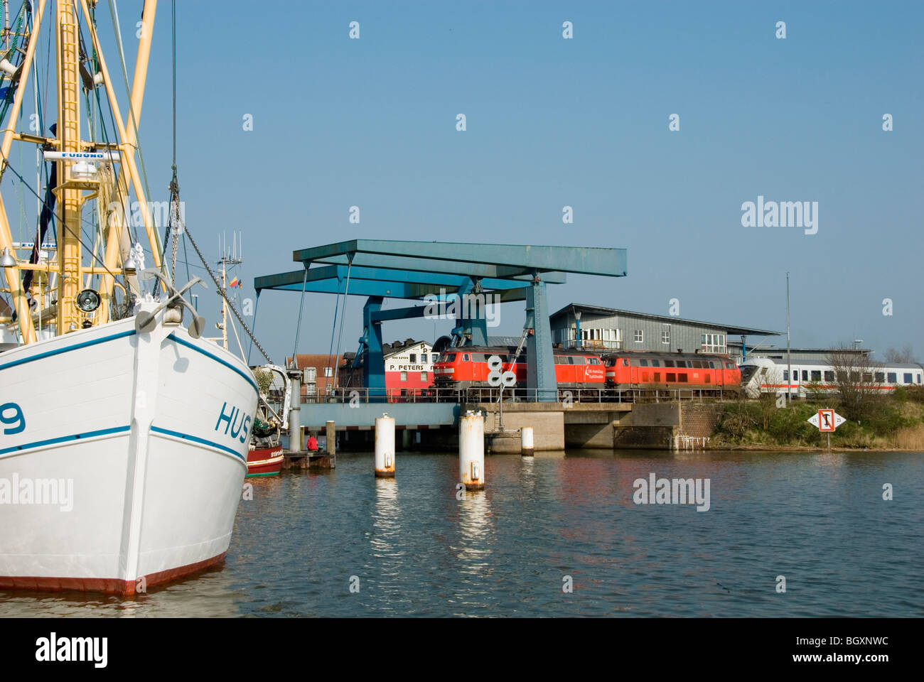 Ships at port hi-res stock photography and images - Alamy