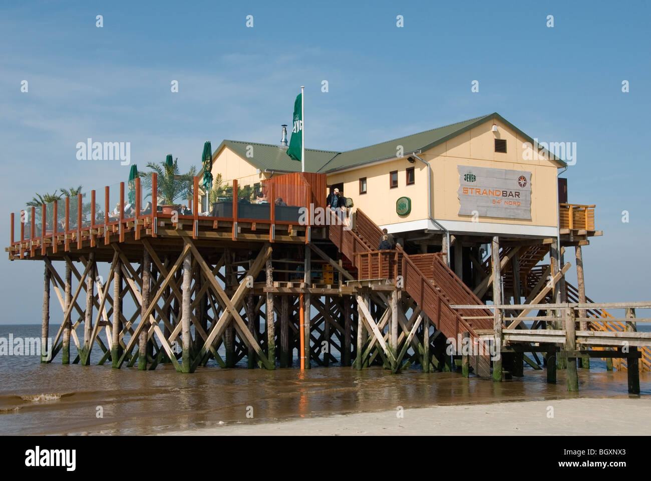 Stilts buildings hi-res stock photography and images - Alamy
