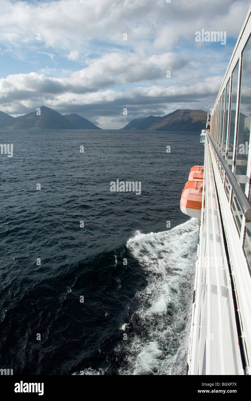 Faroe ferries hi-res stock photography and images - Alamy