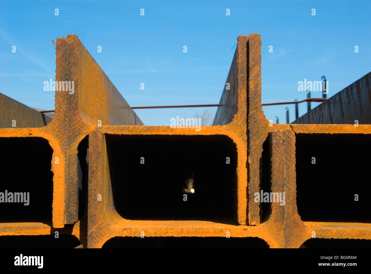 Girder beams hi-res stock photography and images - Alamy