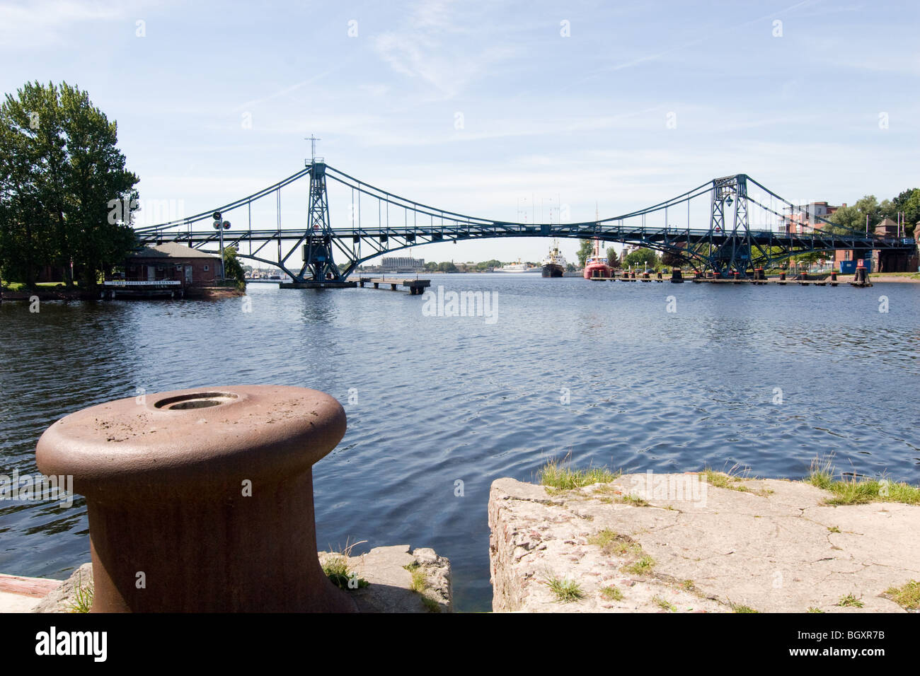 Concrete harbour hi-res stock photography and images - Alamy