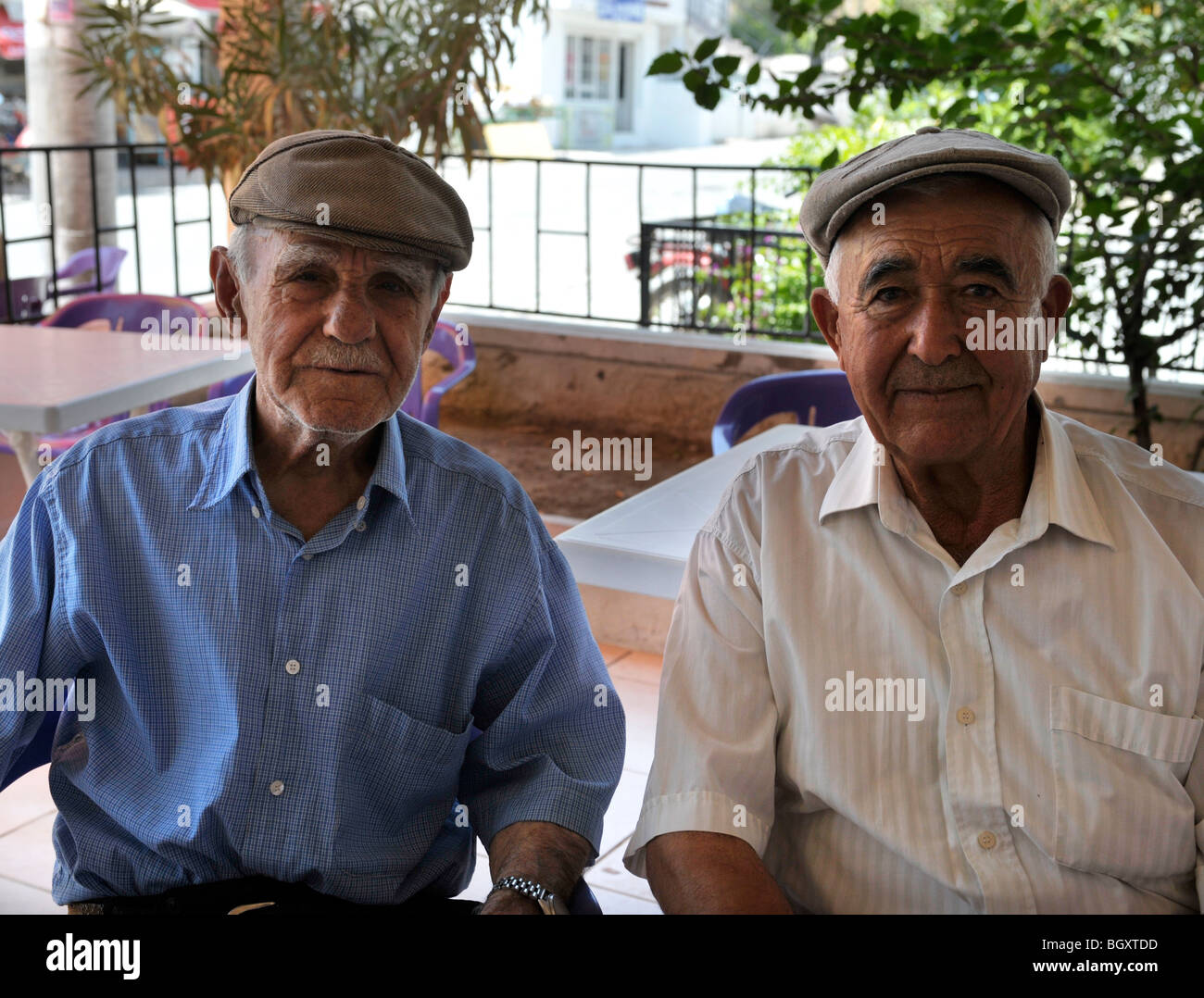 Turkish men hi-res stock photography and images - Alamy