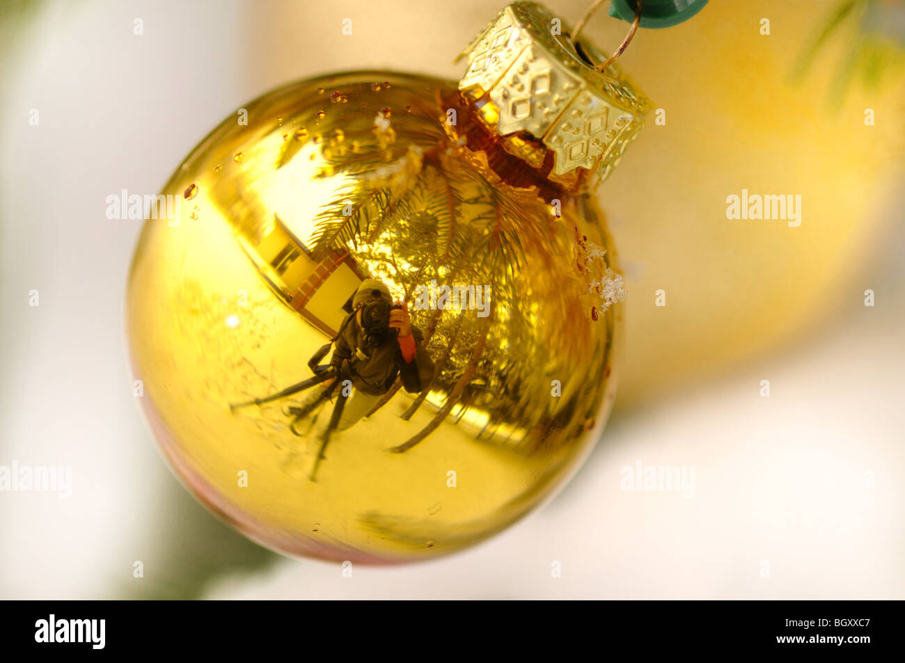 Bauble reflection hi-res stock photography and images - Alamy
