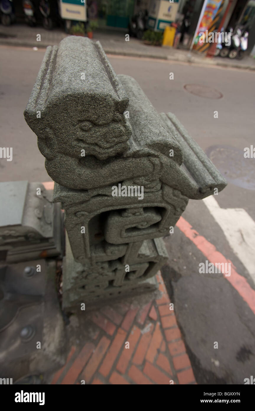 taipei street statue Stock Photo - Alamy