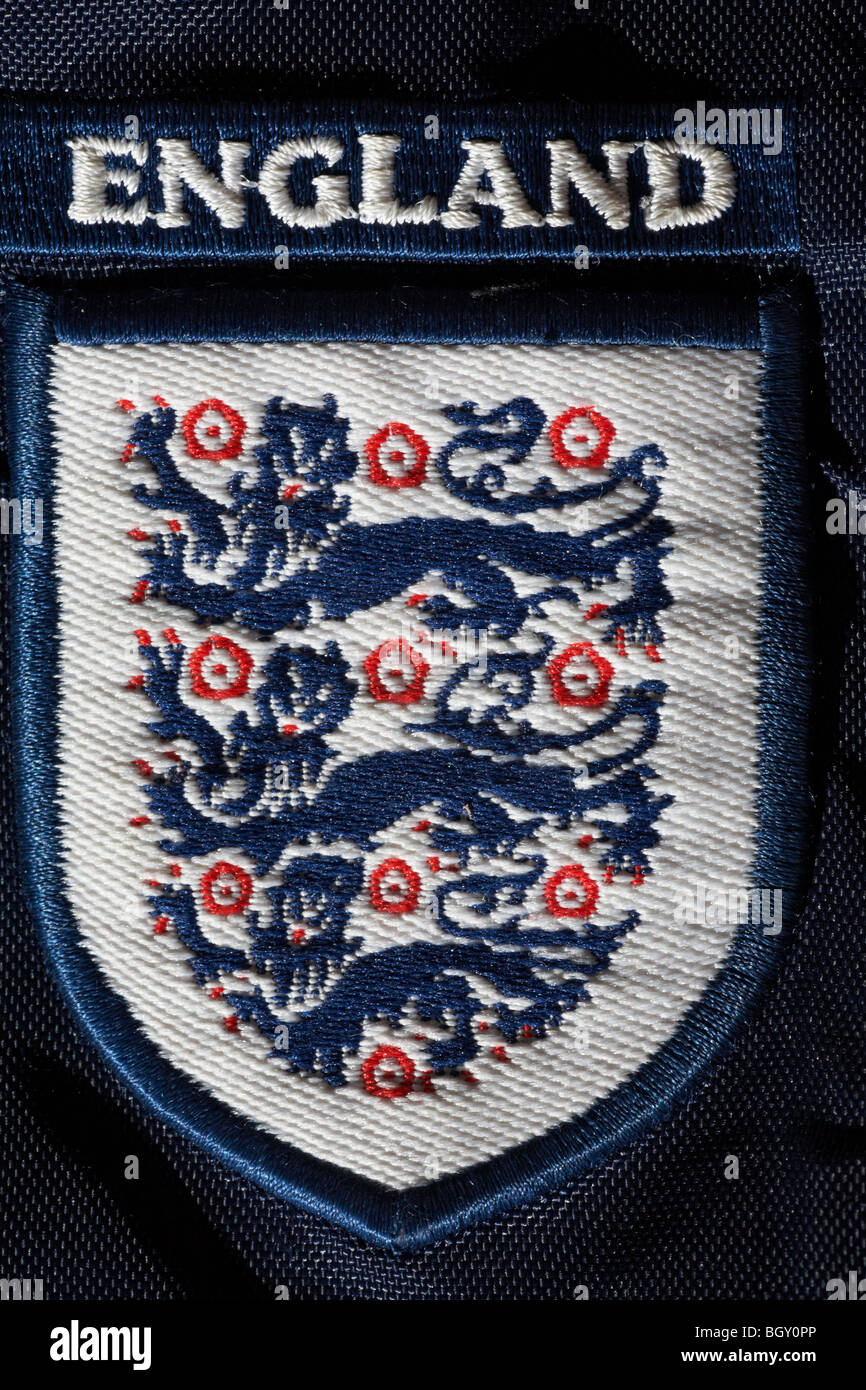 Three lions england badge hi-res stock photography and images - Alamy