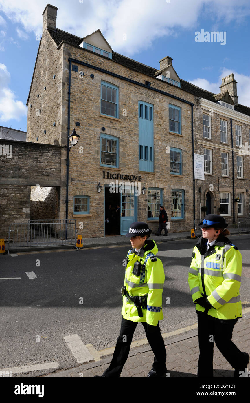 Wpc female british police hi-res stock photography and images - Alamy