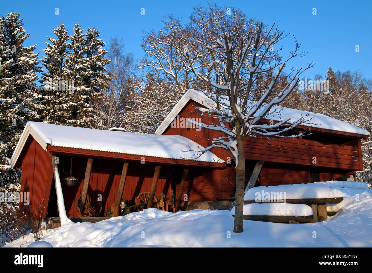 Old storehouse hi-res stock photography and images - Alamy