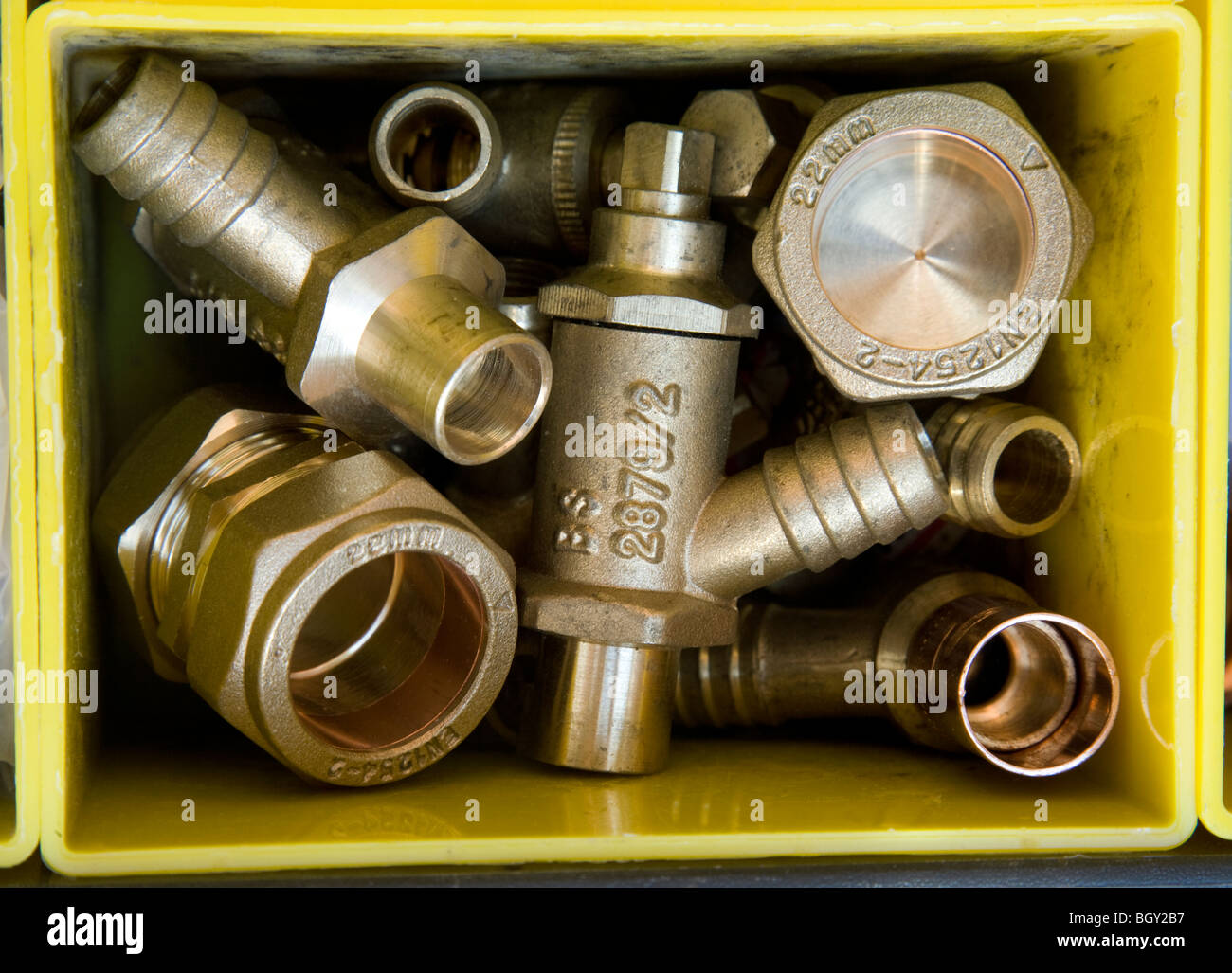 Plumbing fittings hi-res stock photography and images - Alamy